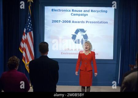 Office of Administration and Resource Management - Electronics Reuse ...