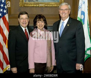 Office of the Administrator (Stephen L. Johnson) - Mary Ann Dickinson ...