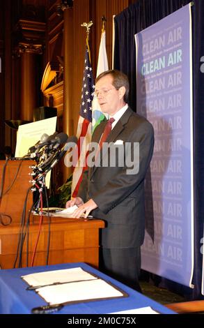 Mike Leavitt - Clean Air Bill , Environmental Protection Agency Stock ...