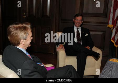 Bill Riley with Administrator Mike Leavitt , Environmental Protection ...