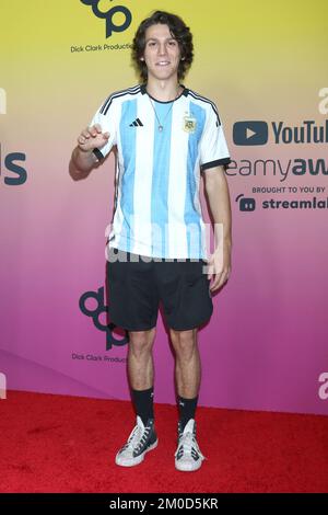 LOS ANGELES - DEC 4: NichLmao at the 2022 Streamy Awards at Beverly ...