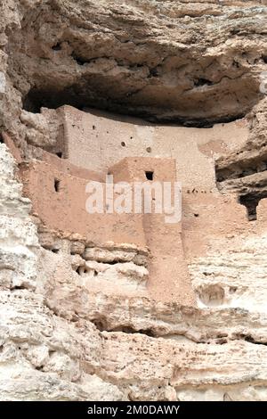 Montezuma Castle, Montezuma NM, Native American high rise dwelling ...