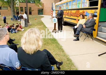 Office of the Deputy Administrator - Magic School Bus at Cunningham ...