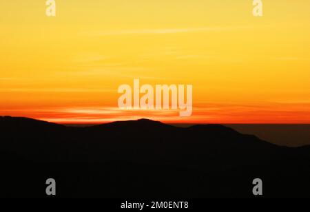 Sun rise/ Ira sevaya is a beautiful scenery from the Sri Pada mountain ...