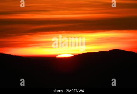 Sun rise/ Ira sevaya is a beautiful scenery from the Sri Pada mountain ...