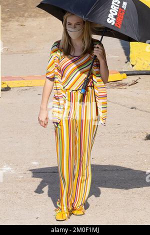 Jodie Comer is spotted filming for Killing Evev in Margate, Kent Stock ...