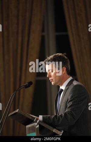 In this Tuesday Oct. 11, 2011 photo, North Korean construction workers ...