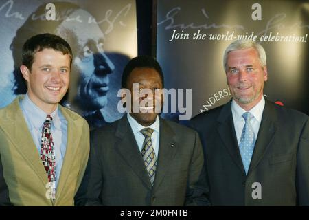 HANS CHRISTIAN ANDERSEN, from left: Danny Kaye, Noreen Corcoran, 1952 ...