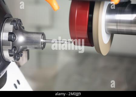 Milling machine for sharpening cutters. Cnc tool making machine. Ball ...