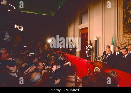 Italian politician Lamberto Dini at the press conference after having ...