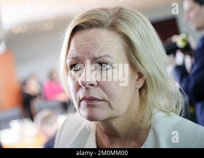 Nancy FAESER Federal Minister of the Interior with husband Eyke ...