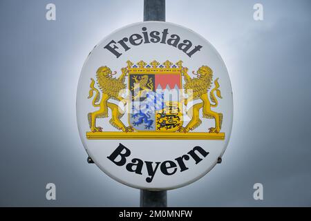 Schild, Freistaat Bayern, Deutschland Stock Photo - Alamy