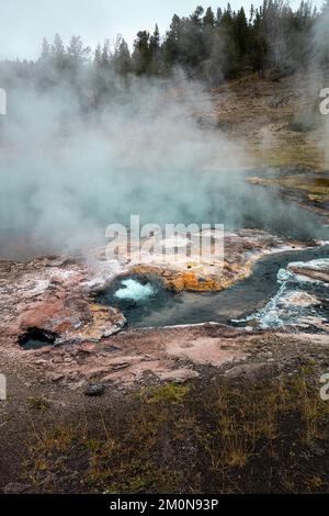 Yellowstone National Park is a World Hotspot for Geothermal Activity ...