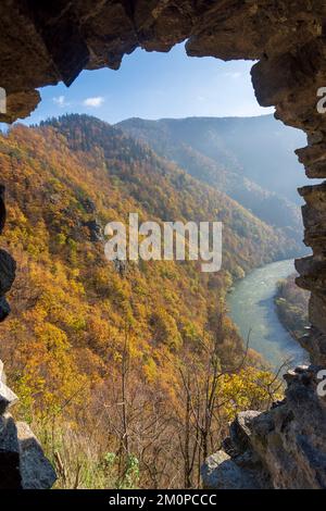 Strecno: stary hrad (Old Castle) in , , Slovakia Stock Photo - Alamy