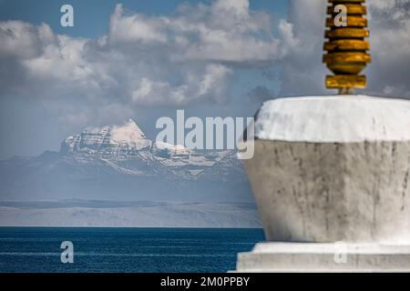 A beautiful shot of the snowy Mount Kailash in Taqin County, Ali ...