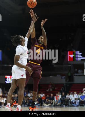 Arizona State's Desmond Cambridge Jr. looks to shoot over Oregon State ...