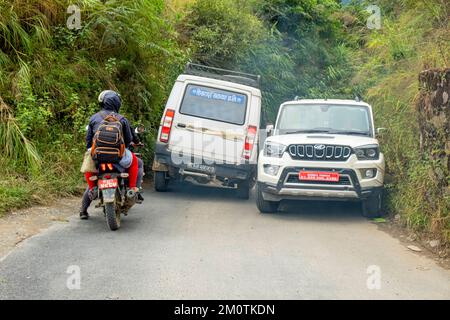 Nepal, national road H02, difficult passage of front vehicles, heavy ...