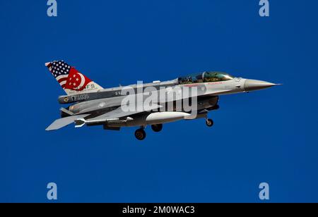 USAF F16 Fighting Falcon Stock Photo - Alamy