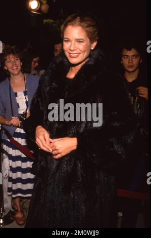 Melinda Naud at the premiere of Cocoon - The Return on November 16 ...