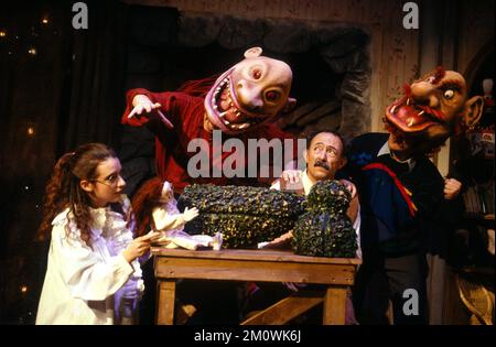 Anthony Pedley (The BFG), Fiona Grogan (Sophie) in THE BFG (BIG ...