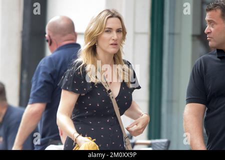 Kate Winslet Films Mountain Between Us Stock Photo - Alamy