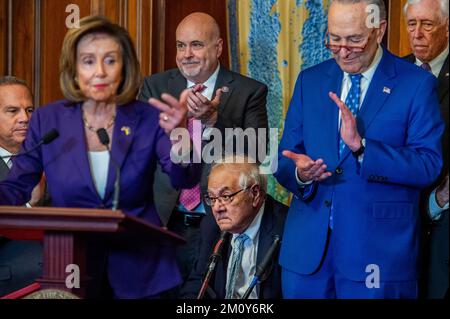 Former Senate Majority Leader Bill Frist and his wife Tracy Roberts ...