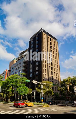 Sunny view of the cityscape of Daan District at Taipei Stock Photo - Alamy