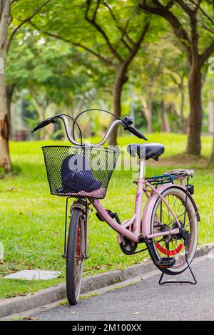 Sunny view of the cityscape of Daan District at Taipei Stock Photo - Alamy