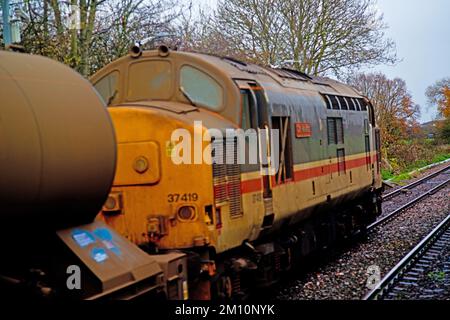 Class 37419 on Rail Head Treatment Train at Crichton Road Bridge, York ...