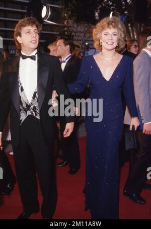 Kathleen Turner at the 59th Annual Academy Awards March 30, 1987 Credit ...