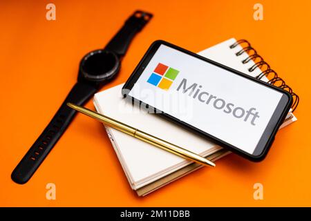 Poland. 7th Dec, 2022. In this photo illustration a Twitter logo seen ...