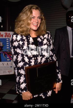 Kathleen Turner 1988 Credit: Ralph Dominguez/MediaPunch Stock Photo - Alamy