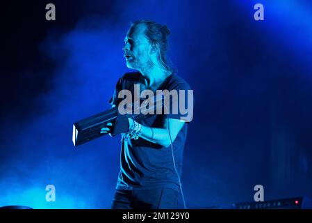 Austin City Limits - Radiohead - Thom Yorke in concert Stock Photo - Alamy