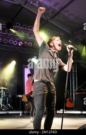 The Bonnaroo Music and Arts Festival - Fun - Nate Reuss and Jack ...