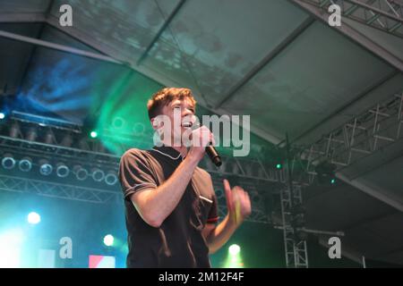 The Bonnaroo Music and Arts Festival - Fun - Nate Reuss and Jack ...