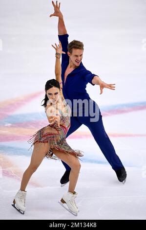 Madison Chock and Evan Bates compete in the senior rhythm dance short ...