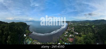 Tropical Jaco Beach, Garabito in Costa Rica Stock Photo - Alamy