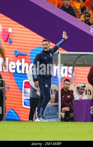 Argentina manager Lionel Scaloni during the FIFA World Cup Quarter ...