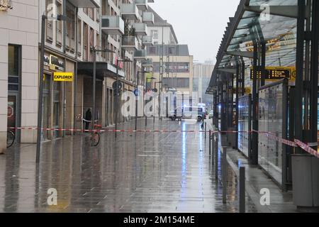 Dresden, Germany. 07th Dec, 2022. The area around the Altmarkt Galerie ...
