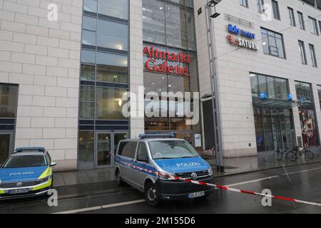 Dresden, Germany. 07th Dec, 2022. The area around the Altmarkt Galerie ...