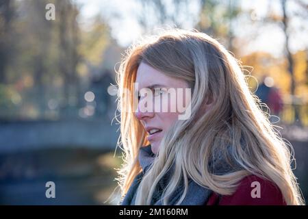 Headshot capture of the face expression an european blond woman Stock ...
