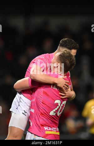 Gloucester's Charlie Chapman scores the winning try of the game during ...