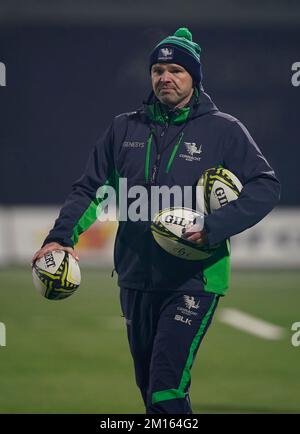 Connacht's coach Peter Wilkins during the EPCR Challenge Cup match at ...