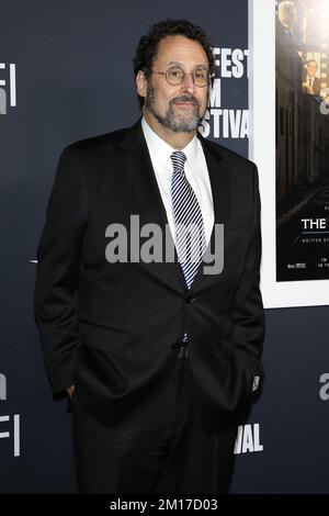 LOS ANGELES - NOV 6: Tony Kushner at the AFI Fest - The Fabelmans at ...