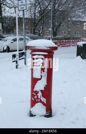Norton, Sheffield, South Yorkshire, UK. UK Weather: snow in Sheffield ...