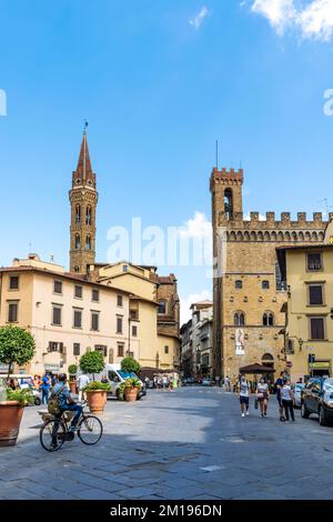 Badia Fiorentina church tower and Bargello palace, Piazza San Firenze ...