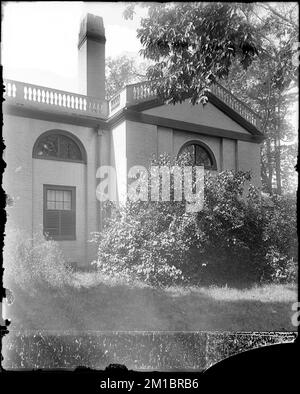 Waltham, exterior detail, Governor Gore Mansion, 1799 , Mansions, Gore ...