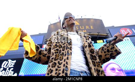 Pittsburgh, PA, USA. 11th Dec, 2022. Steelers helmet during the ...