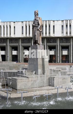 Manas statue, kyrgyz epic poem hero, symbol of Bishkek Stock Photo - Alamy