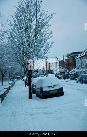 Snow in London - Everything covered in snow, street scene, London, UK ...